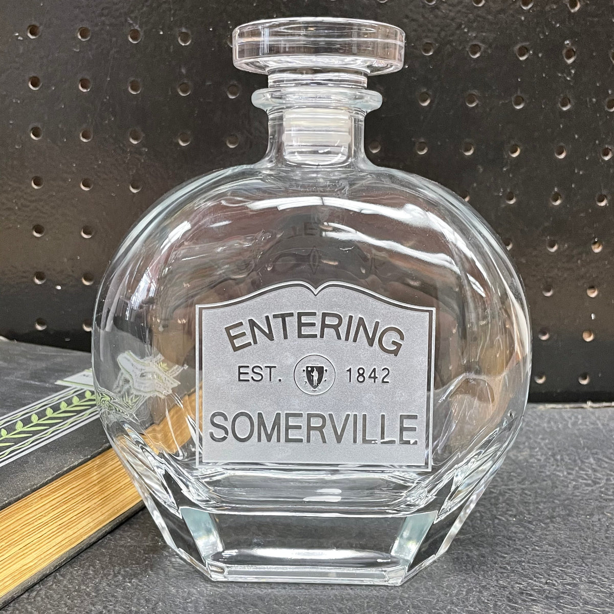 Entering Somerville 32oz Decanter – Davis Squared